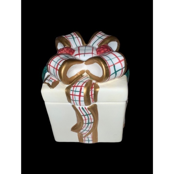 Avon | Holiday | Avon Ceramic Christmas Bow Wrapped 4 Trinket Box ...